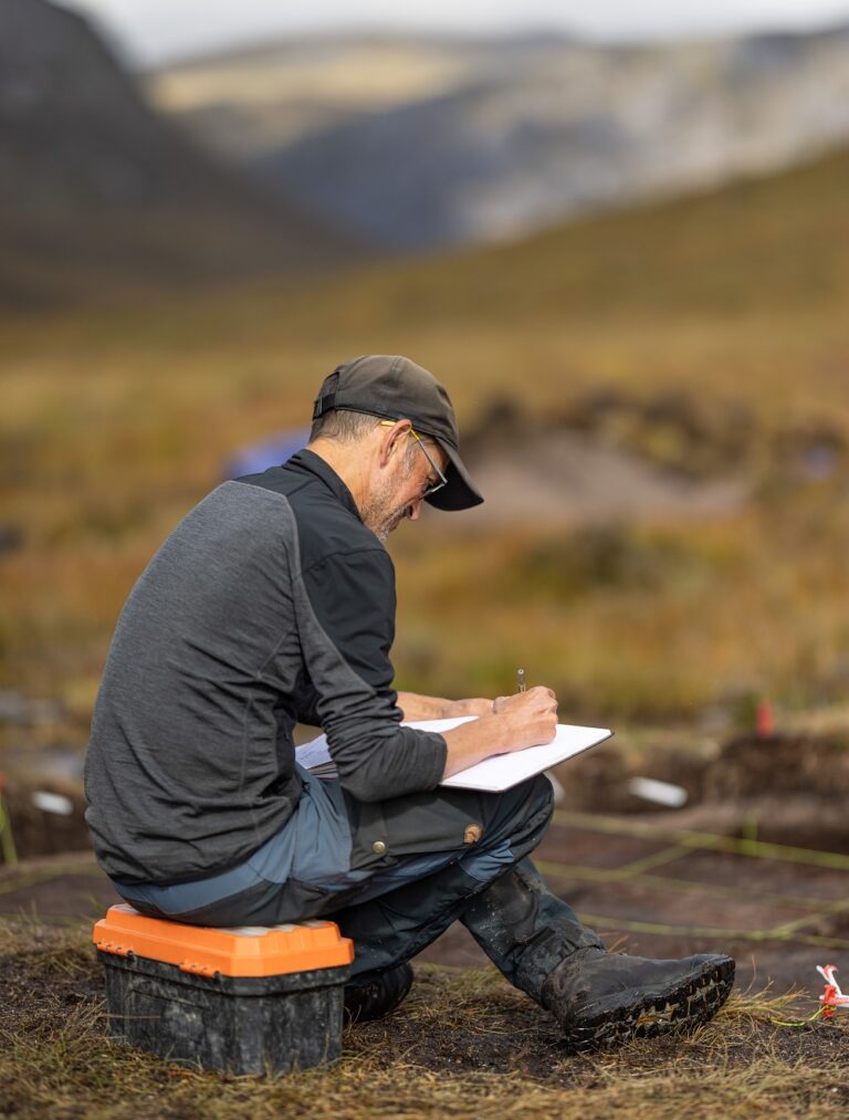 Mesolithic archaeology, hunter gatherers and representations of the ...